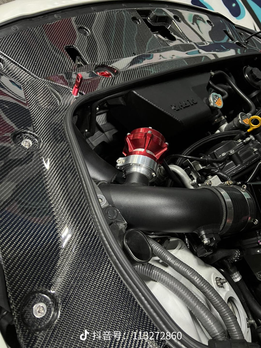 GTR35 Carbon Fiber Engine Bay Cover – Miracle Workz